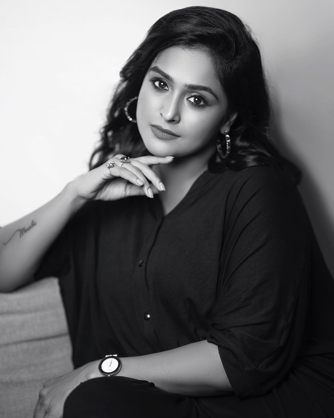 Remya Nambeesan: ബോള്‍ഡ് ആന്റ് ബ്യൂട്ടിഫുള്‍! സാരിയില്‍ എലഗന്റ് ...