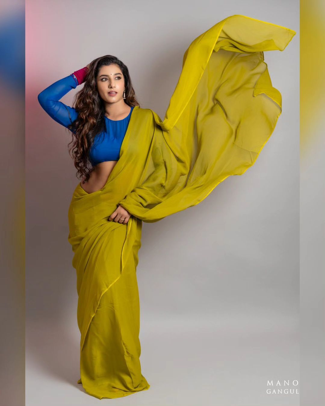 హాట్ ట్రీట్‌తో హీటెక్కిస్తున్న విష్ణు ప్రియ.. అందాల డోస్ మాములుగా ...