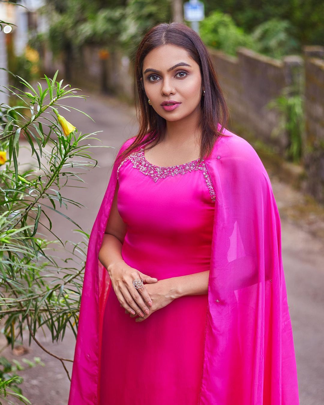 Tanvi Ram: ട്രെഡീഷണൽ മീറ്റ്സ് മോഡേൺ... ലുക്കിൽ പുത്തൻ പരീക്ഷണവുമായി ത ...
