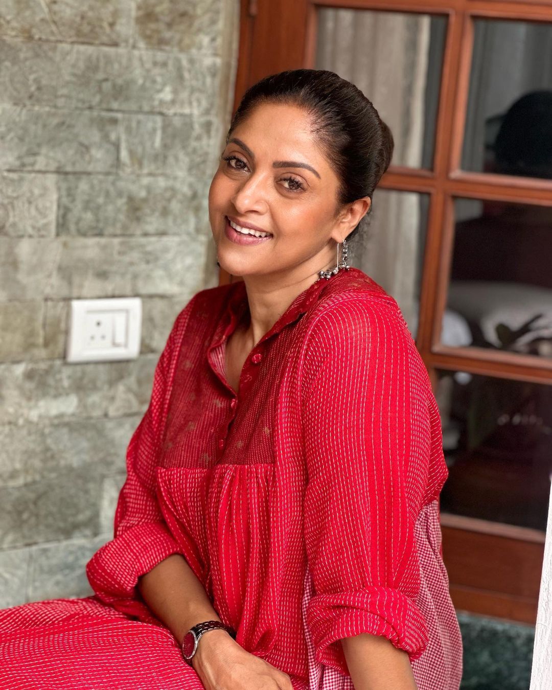 PHOTOS: இளம் நடிகைகளுக்கு டப் கொடுக்கும் நதியாவின் அழகிய குடும்ப புகைப்படங்கள்.. லேட்டஸ்ட் ஓணம் ...