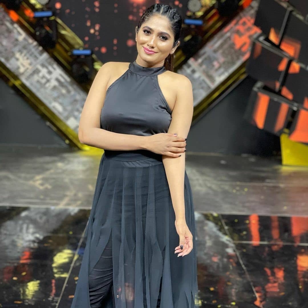 PHOTOS: பட வாய்ப்பின்றி தவித்து வரும் பிக் பாஸ் பிரபலம் ...