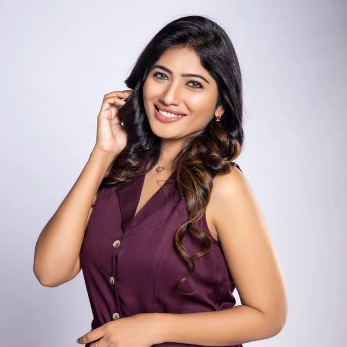 PHOTOS: பட வாய்ப்பின்றி தவித்து வரும் பிக் பாஸ் பிரபலம் ...