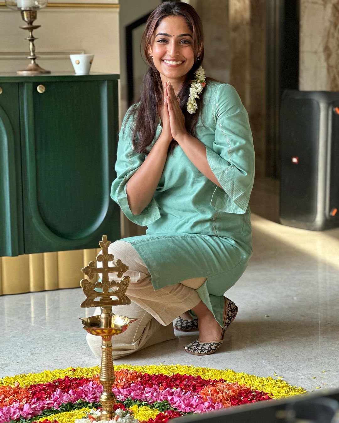 PHOTOS: விஜய்யின் 'பிகில்' படத்தில் நடிச்சவங்களா இவங்க? செல்ஃபியில் வேற ...