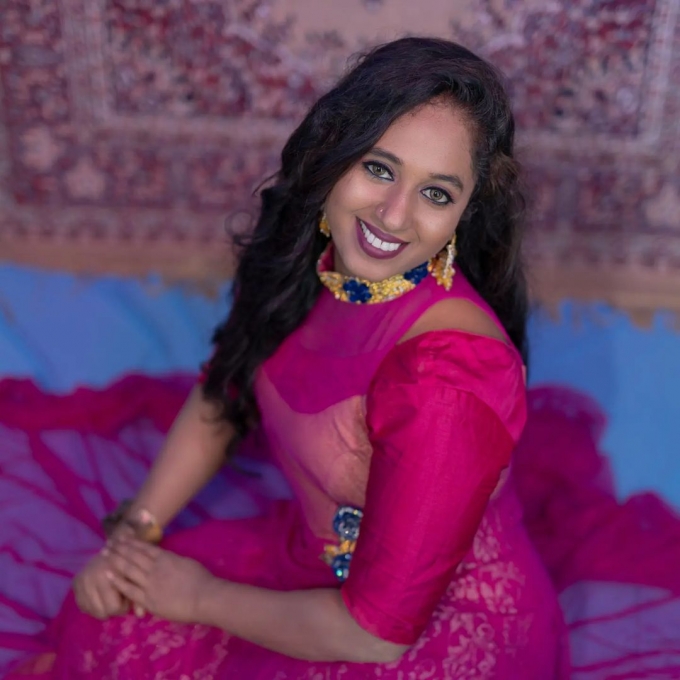 PHOTOS: புதுமனை புகுவிழாவிற்கு அழைப்பு விடுத்த பிக்பாஸ் பிரபலம்.. சிறப்பு விருந்தினர் யாருன்னு ...