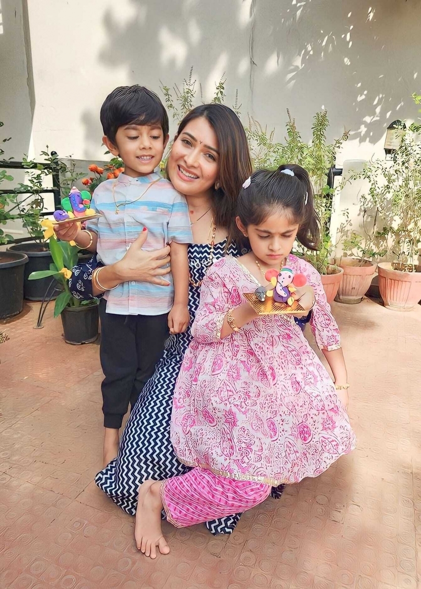 ಮಾಲಶ್ರೀಯಿಂದ ರಾಧಿಕಾವರೆಗೂ: ಗಣೇಶ ಚತುರ್ಥಿ ಆಚರಣೆ ಹೇಗಿತ್ತು ನೋಡಿ | Radhika ...