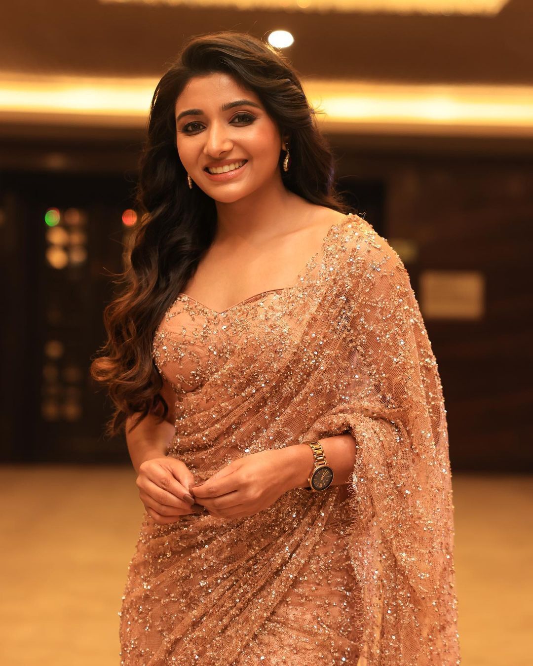 Mirna Menon: അഴകോ അഴക്... സാരിയിൽ ദേവതയായി മിർണ; ജയിലർ സക്സസ്സ് മീറ്റിൽ അതീവ സുന്ദരിയായി നടി ...