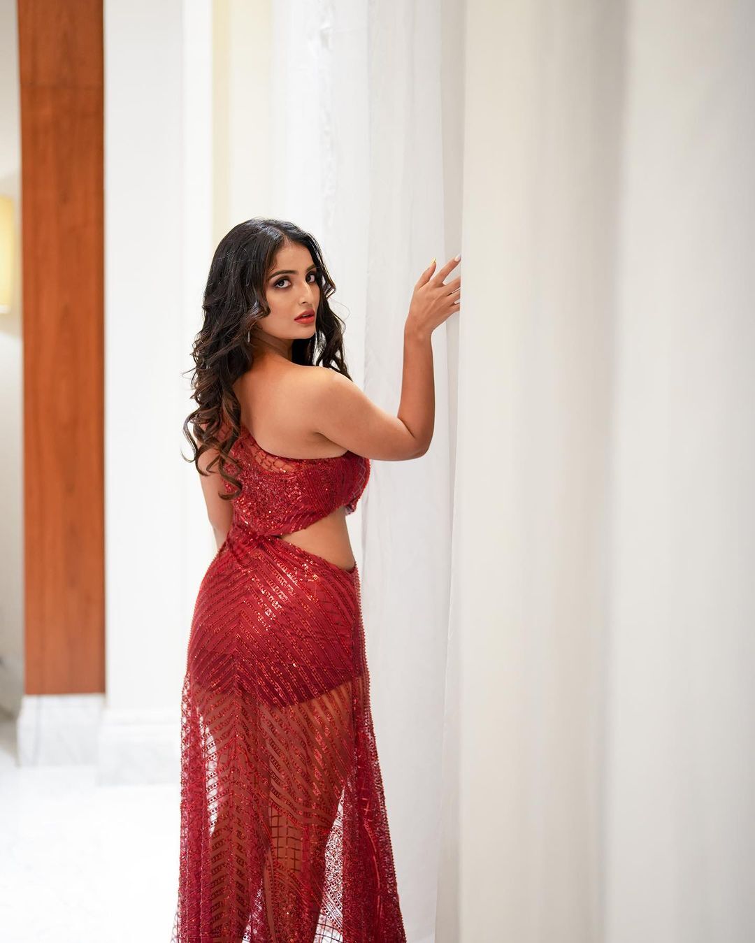 అనన్య నాగళ్ల వలపుల జాతర.. సొగసులతో సెగలు పుట్టించేస్తుందిగా ...