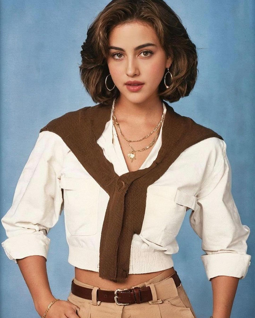 మత్తెక్కించే అందాలతో మైమరిపిస్తున్న సామ్రీన్ కౌర్. | Actress Samreen ...