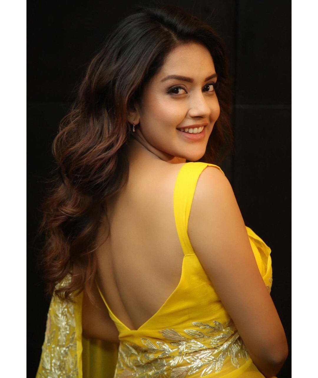 PHOTOS: 'சாட்டை' பட அறிவழகியா இது? குழந்தை பருவத்தில் எப்படி இருக்காங்க பாருங்க! | Actress ...