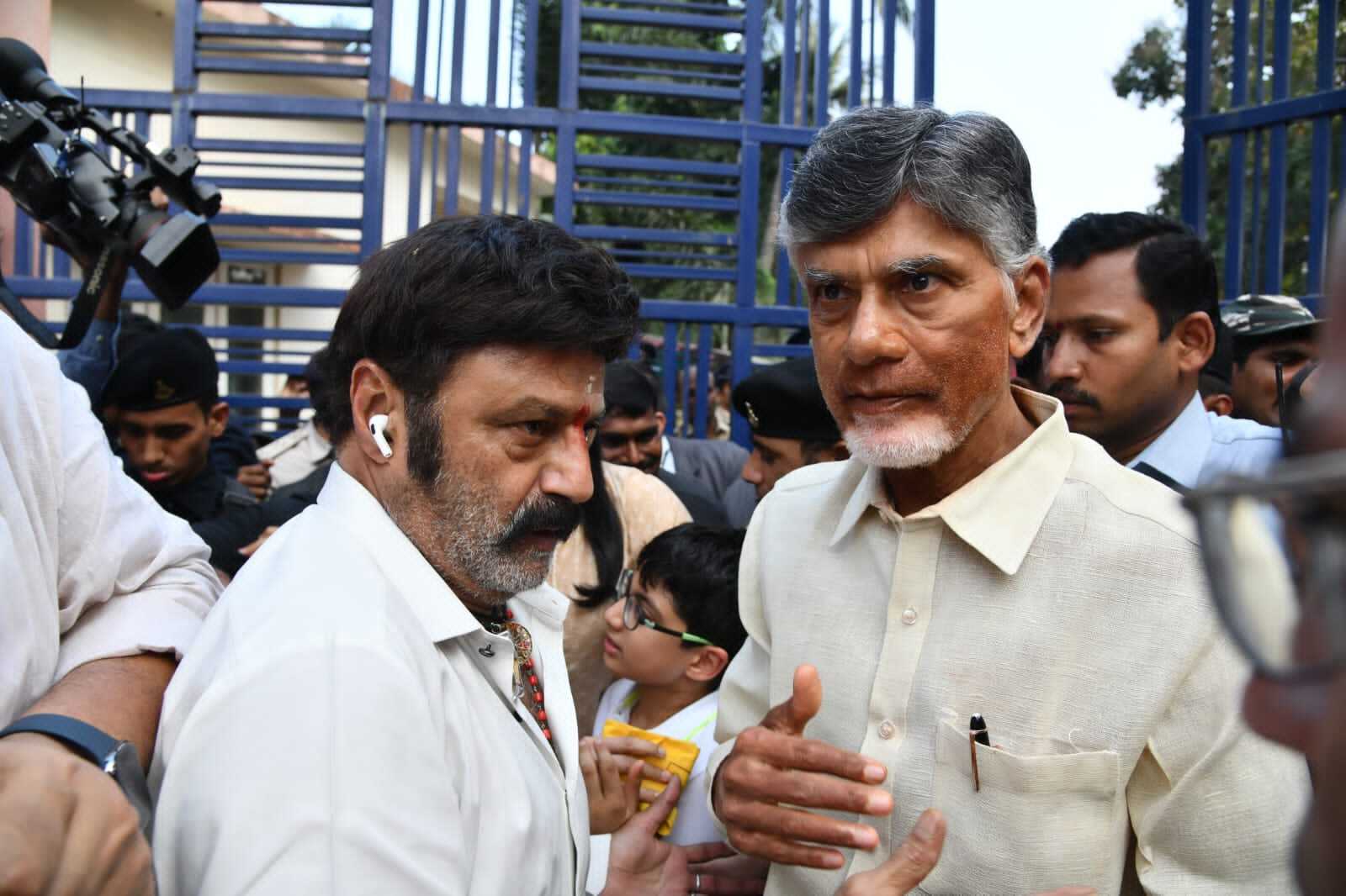 In Pics: Chandrababu Naidu Get Bail, TDP leaders and Others Celebrate ...
