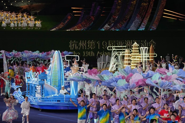 In Pics: Closing Ceremony Of The 19th Asian Games - Oneindia