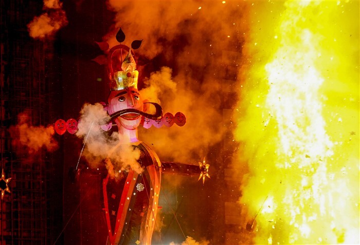 In Pics: India's Diverse Ravan Dahan Celebrations - Oneindia