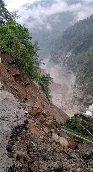 In Pics: Intense Cloudburst Triggers Flash Flood in Sikkim's Teesta ...