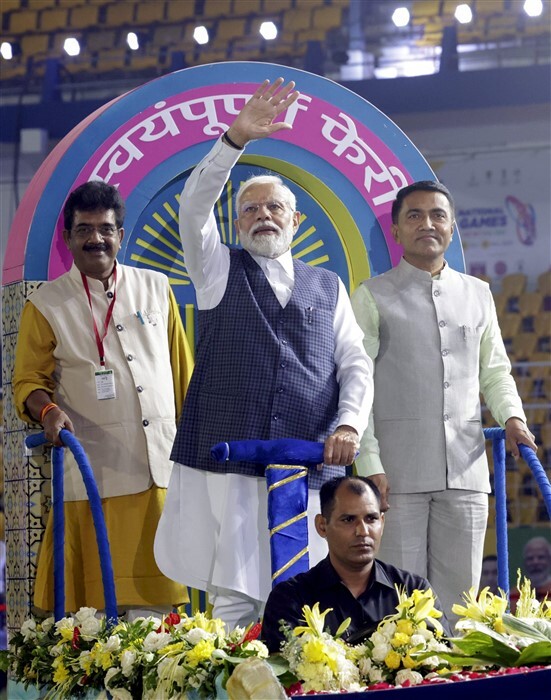 In Pics : PM Narendra Modi Opening Ceremony Of The 37th National Games ...