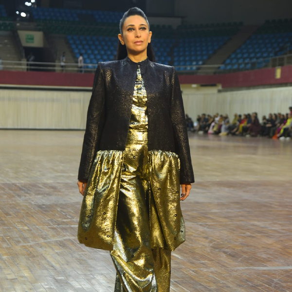 Karisma Kapoor, Saba Azad, Kalki Shine at Lakme Fashion Week In Delhi ...