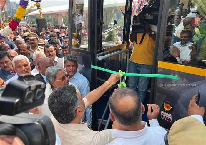 Pallakki bus ಪಲ್ಲಕ್ಕಿ ಹೆಸರಿನ 40 ಐಷರಾಮಿ ಬಸ್‌ಗಳಿಗೆ ಚಾಲನೆ, ಫೋಟೋಗಳು ಇಲ್ಲಿವೆ ...