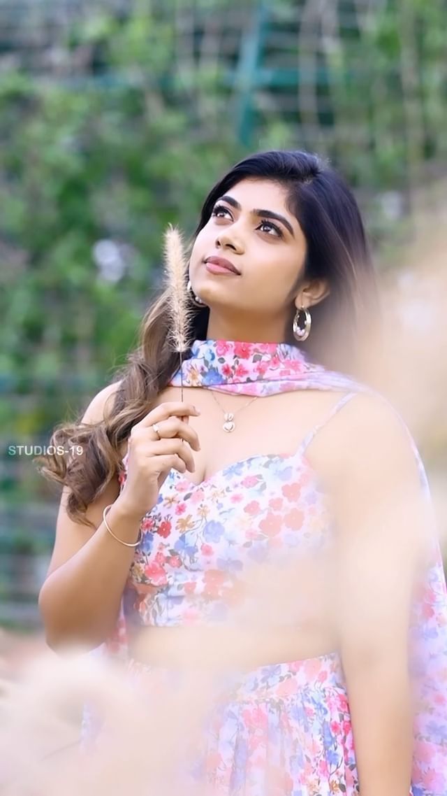 రెచ్చిపోతున్న రీతు చౌదిరి.. ఫుల్ డోస్‌తో పిచ్చెక్కించేస్తుందిగా ...