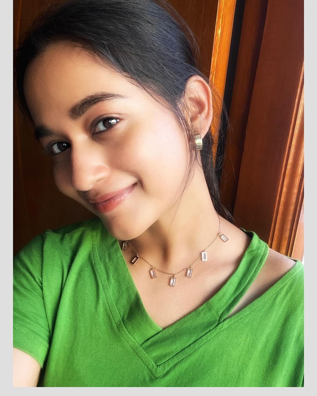 PHOTOS: நாம ஜெயிச்சிட்டோம் மாறா.. கேரவன் முன்னாடி வேற லெவெலில் ...