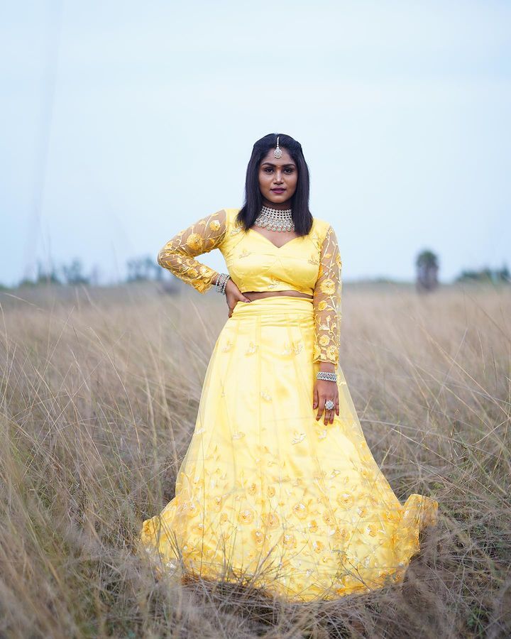 PHOTOS: போட்டோஷூட்டில் கலக்கும் சீரியல் நடிகை.. ரோஜா ஸ்ரீயின் ரீசன்ட் க்ளிக்ஸ்! | Actress Roja ...