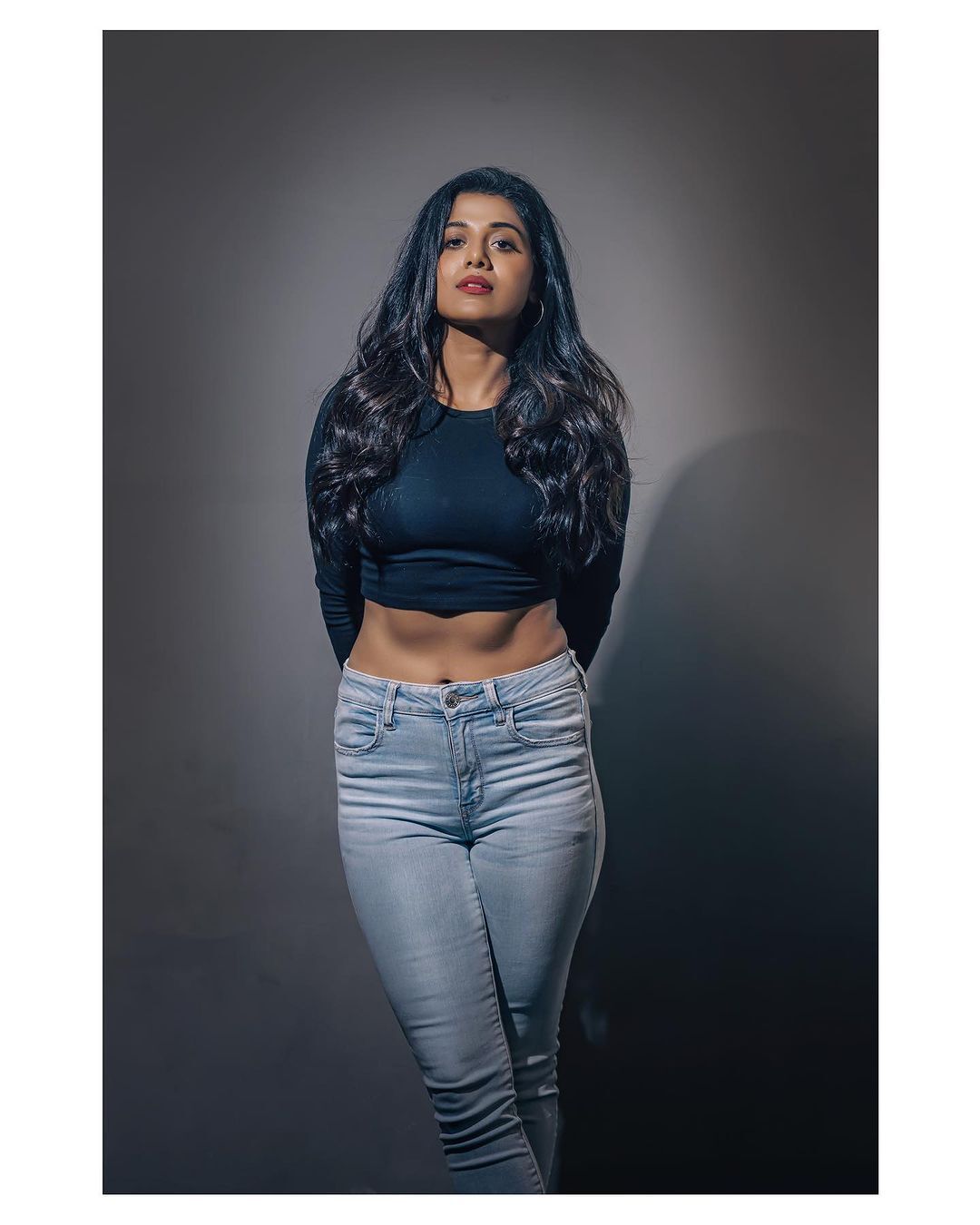 PHOTOS: வொயிட் லெஃஹெங்காவில் ஸ்டன்னிங் போஸ்.. இணையத்தை கலக்கும் ஷில்பா ...