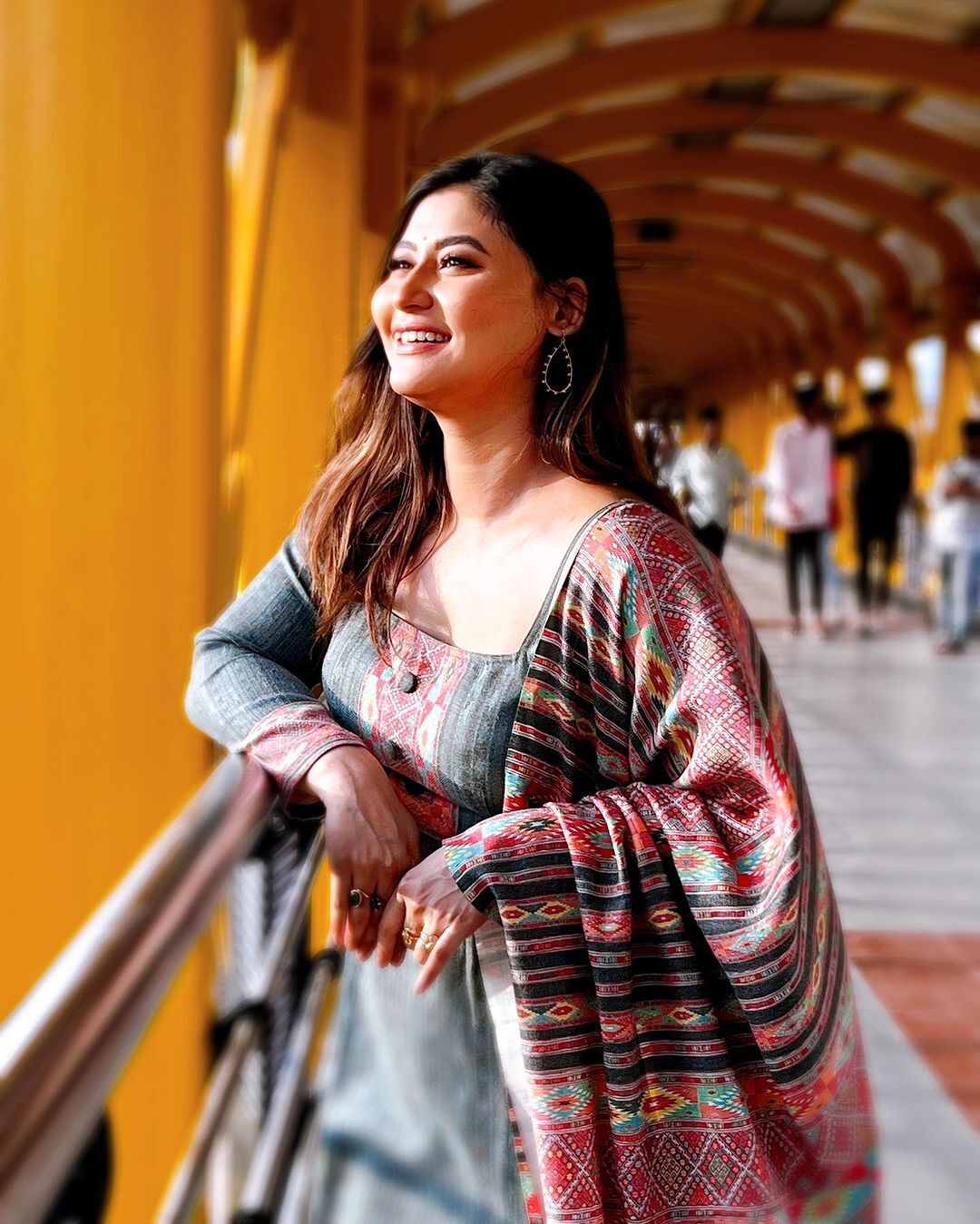 PHOTOS: படு மாடர்னாக களமிறங்கிய 'குக் வித் கோமாளி' பிரபலம்.. கமெண்டுகளை ...