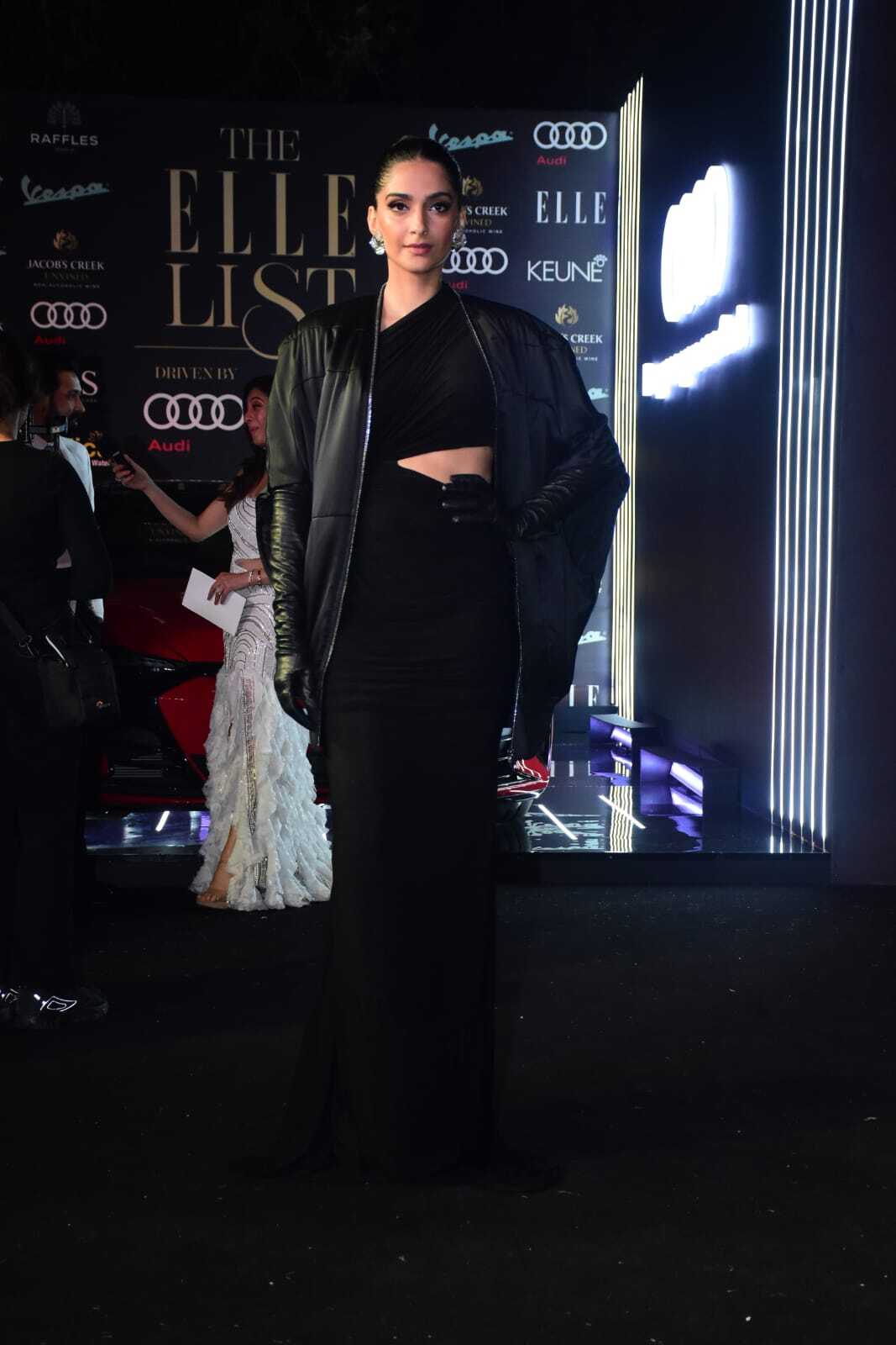 Elle Awards 2023: B-Town Stars Dazzle on the Red Carpet - Oneindia