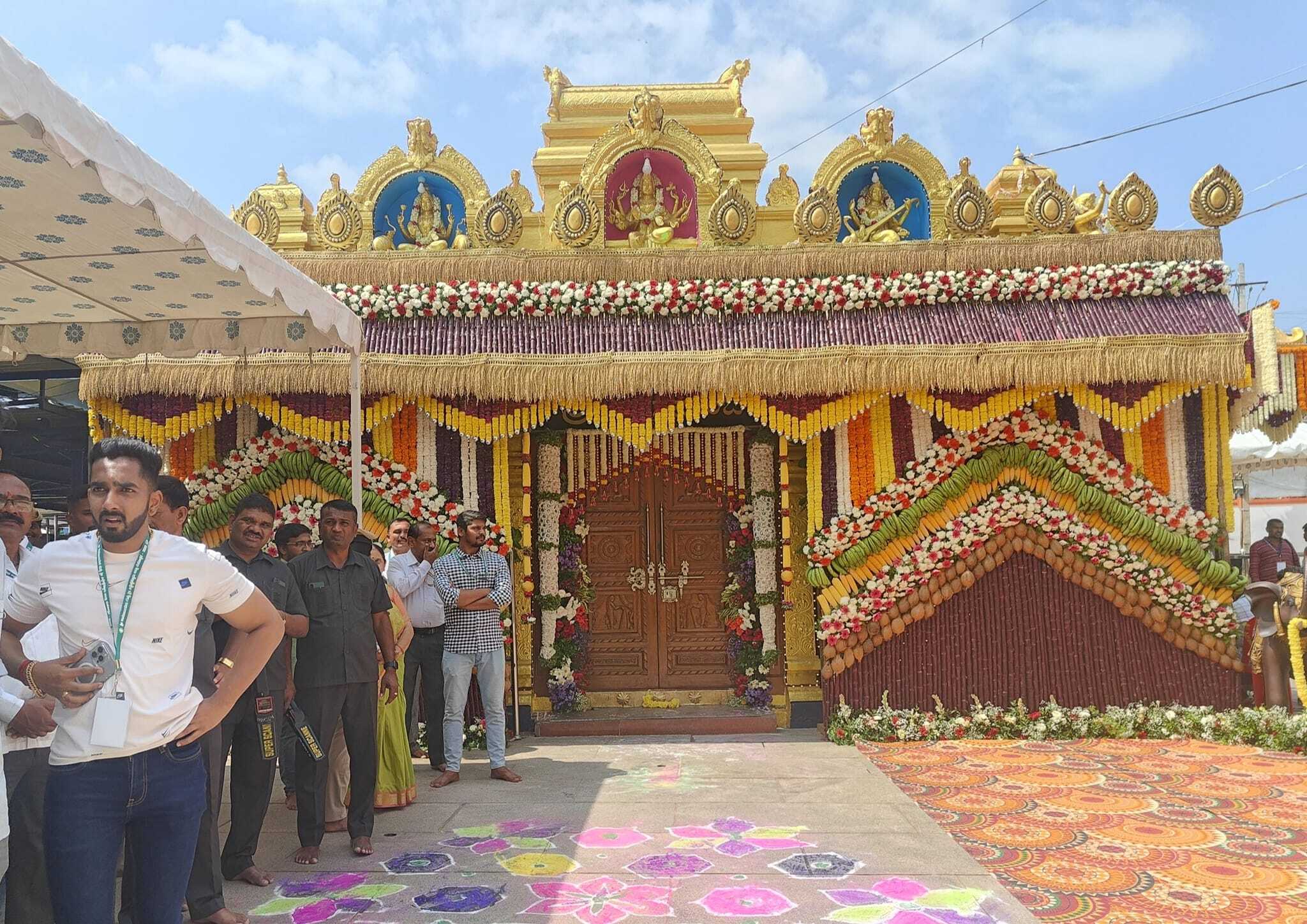 Hasanamba 2023: ಹಾಸನಾಂಬೆಯ ಪವಾಡವೇನು..? ಕ್ಷೇತ್ರದಲ್ಲಿ ನಡೆಯುವ ಅಚ್ಚರಿ ಏನು ...