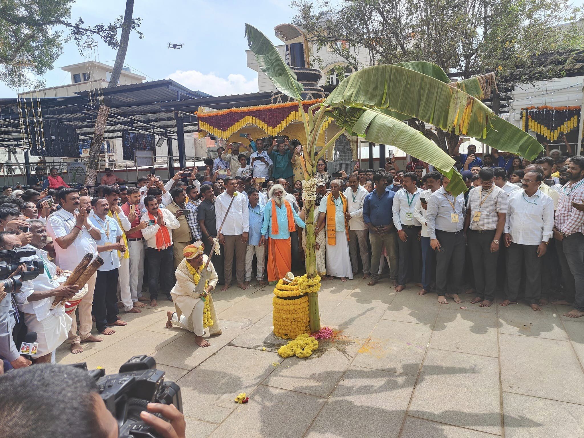Hasanamba 2023: ಹಾಸನಾಂಬೆಯ ಪವಾಡವೇನು..? ಕ್ಷೇತ್ರದಲ್ಲಿ ನಡೆಯುವ ಅಚ್ಚರಿ ಏನು ...