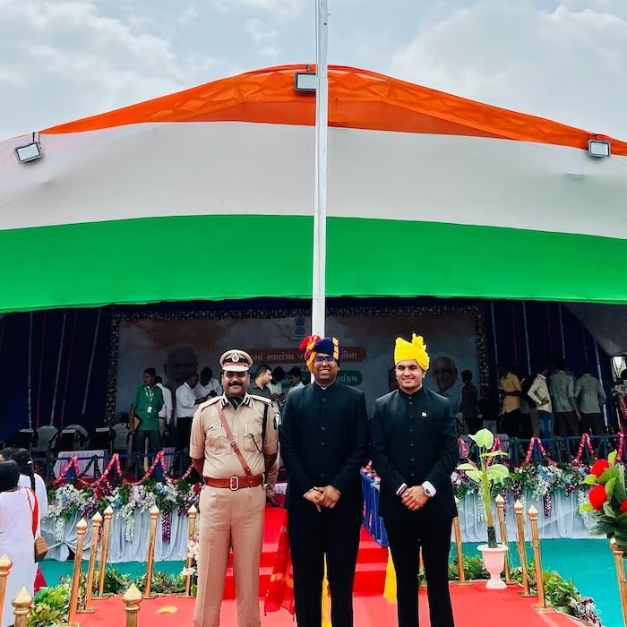 Success Story: हिंदी मीडियम से पढ़े इस लड़के ने पास की UPSC की परीक्षा, इस तरह चौथे प्रयास में ...