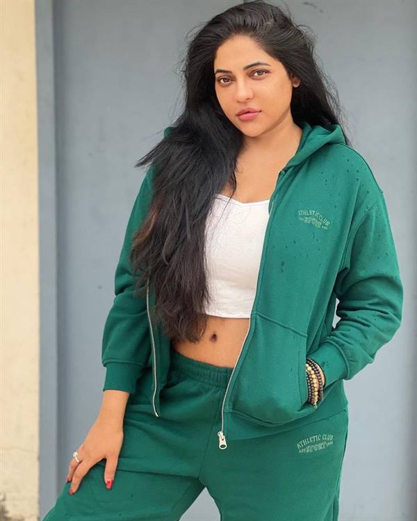 PHOTOS: பாக்கியலட்சுமி ராதிகாவின் ரீசன்ட் போட்டோஸ்.. ஸ்டன்னான ஃபேன்ஸ் ...