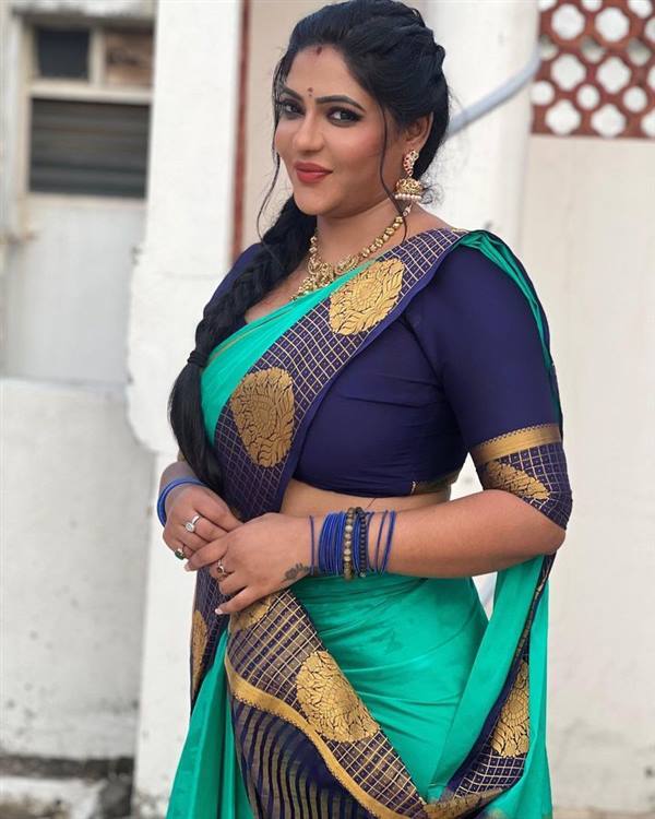 PHOTOS: பாக்கியலட்சுமி ராதிகாவின் ரீசன்ட் போட்டோஸ்.. ஸ்டன்னான ஃபேன்ஸ் ...