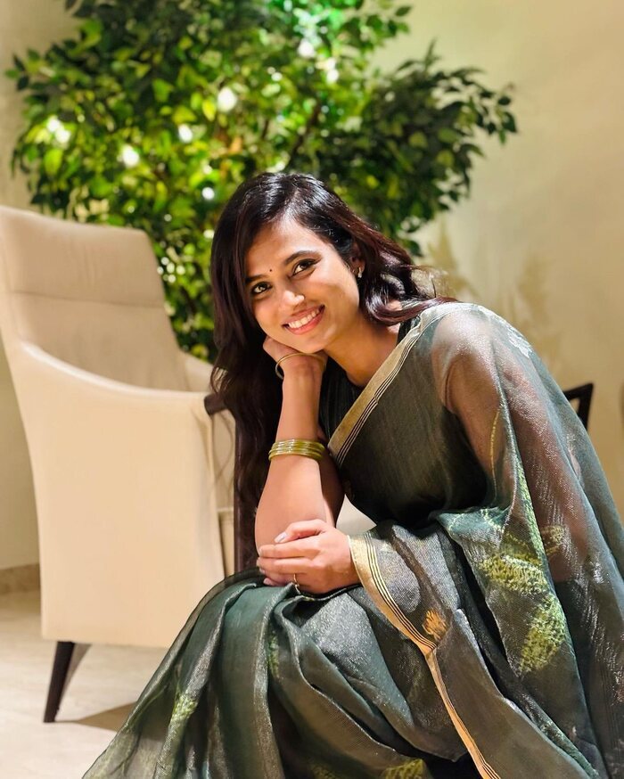 ఘాటు అందాల షోతో హీటెక్కిస్తున్న రమ్య పాండియన్ | Tamil Actress Ramya Pandian Attract With ...