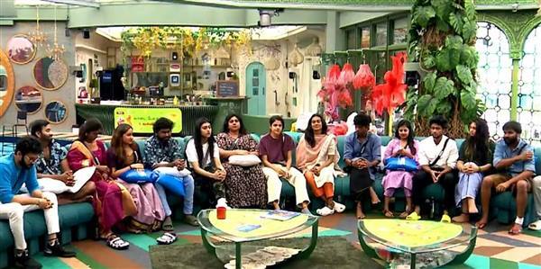 PHOTOS: வெள்ளத்தில் தள்ளாடும் சென்னை.. பிக் பாஸ் வீட்டின் நிலைமை என்னவோ ...