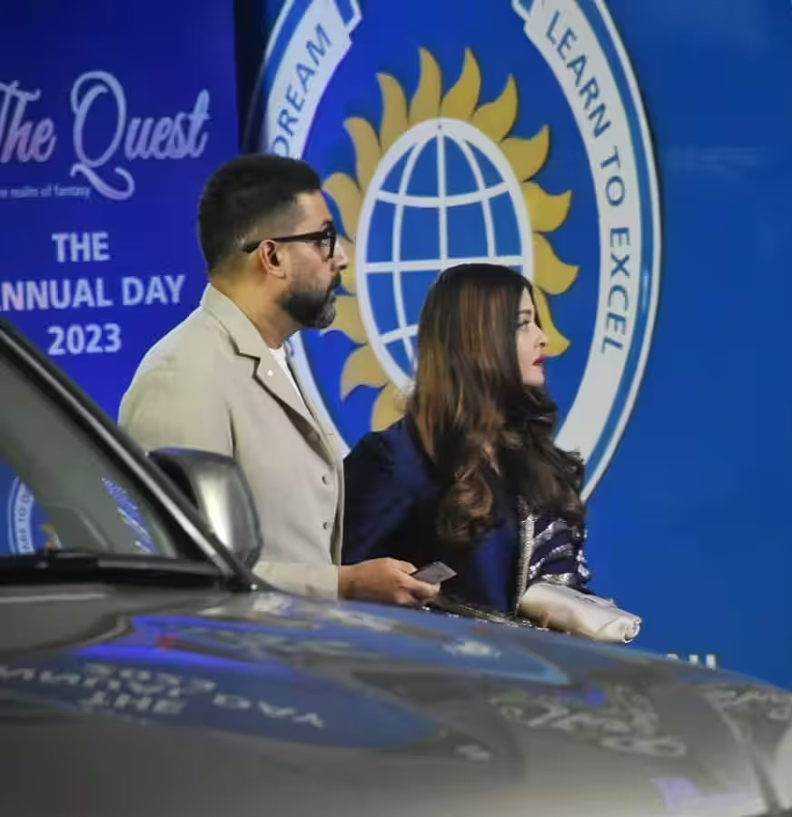 In Pics: Aishwarya-Abhishek Bachchan Share Loving Moment at Aaradhaya’s ...