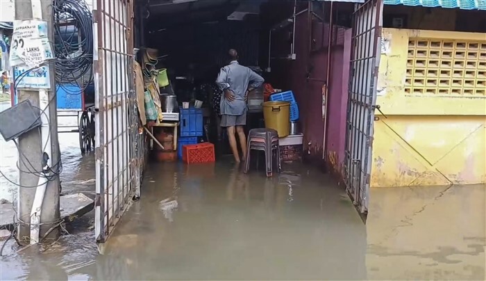 In Pics: Chennai Grapples with Cyclone Michaung Aftermath - Oneindia