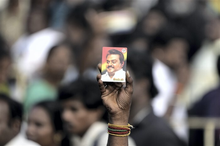 In Pics: Final Journey Of DMDK Chief & Actor Vijayakanth - Oneindia
