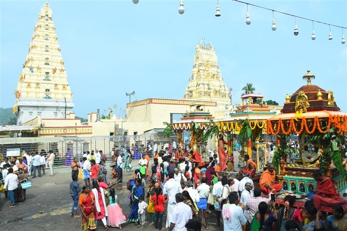 Kartika Masa: ಮಲೆ ಮಾದಪ್ಪನ ಸನ್ನಿಧಿಗೆ ಹರಿದುಬಂದ ಭಕ್ತಸಾಗರ | Kartika Masa ...
