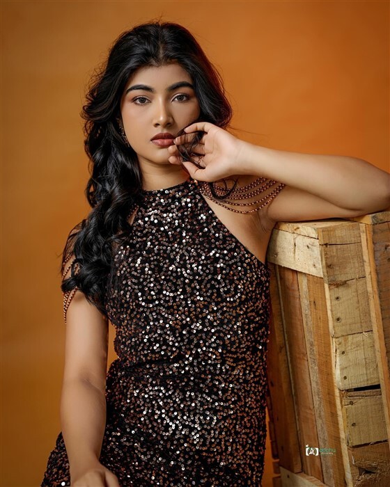 Amrutha Prem: ಬ್ಲ್ಯಾಕ್‌ ಡ್ರೆಸ್‌ನಲ್ಲಿ ಬೋಲ್ಡ್‌ ಆಗಿ ಕಾಣಿಸಿಕೊಂಡ ಅಮೃತಾ ...