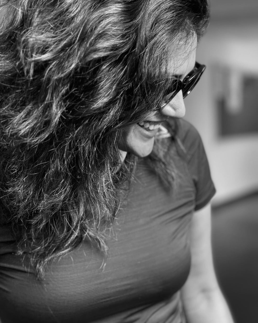 ఘాటు అందాలతో హీటెక్కిస్తున్న ఈషా రెబ్బ. | Actress Esha Rebba Gorgeous ...