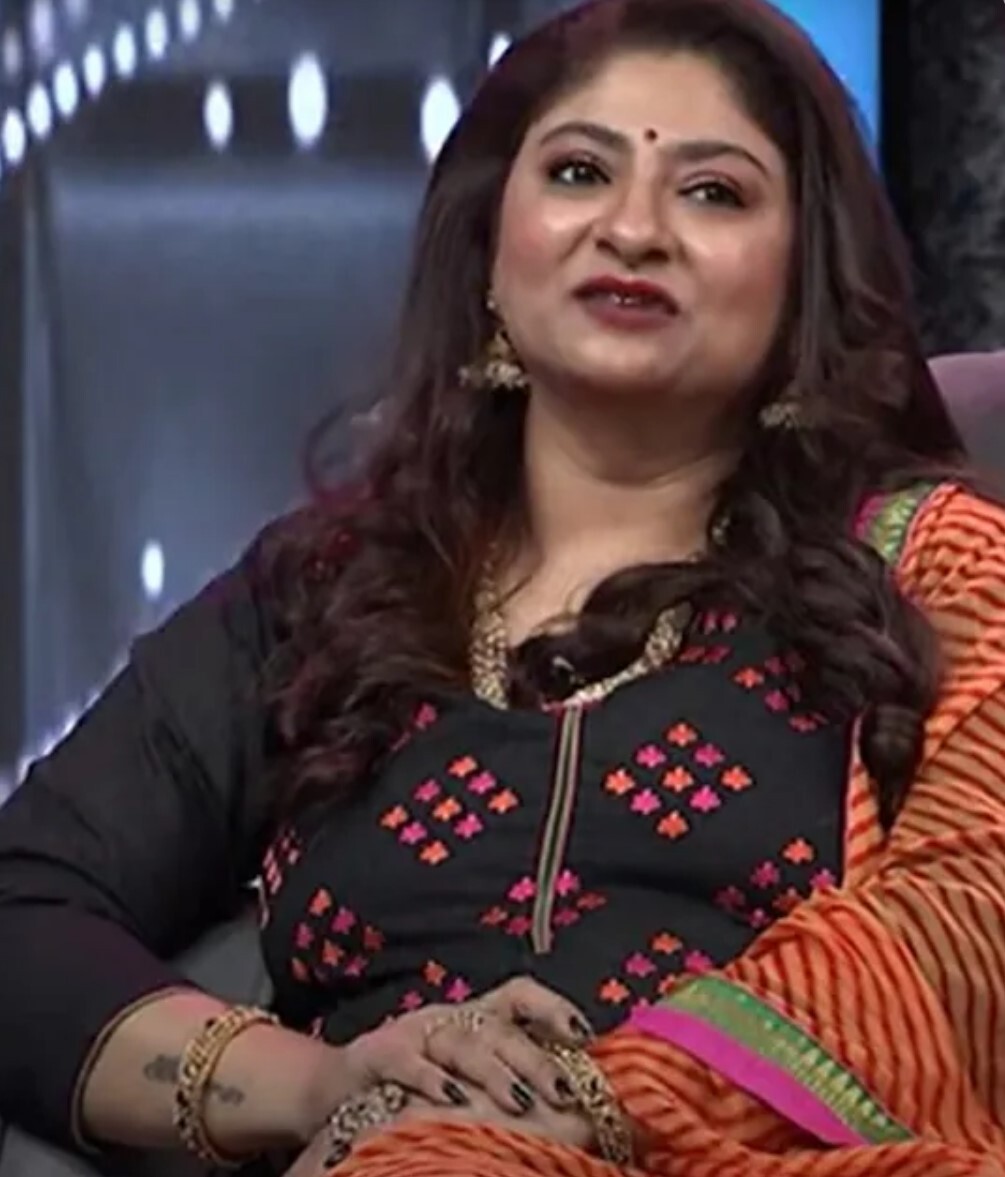 PHOTOS: ஜென்டில்மேன், முத்து பட நடிகை சுபஸ்ரீ-யை நியாபகம் இருக்கா? இப்ப ...