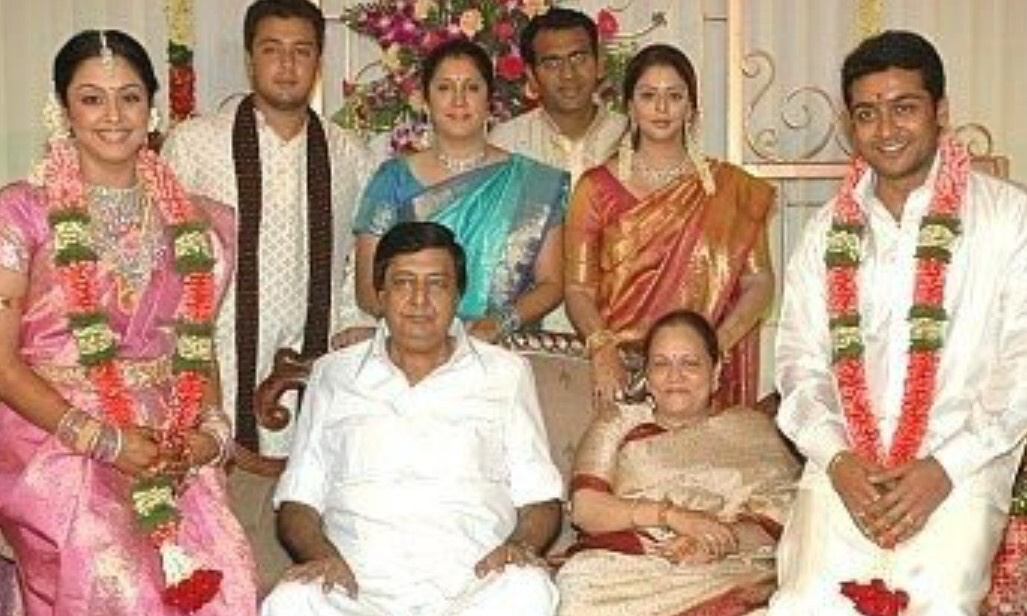 PHOTOS: ஜோதிகாவை ஜெராக்ஸ் எடுத்தது போல் இருக்கும் அவரின் அக்காவை ...