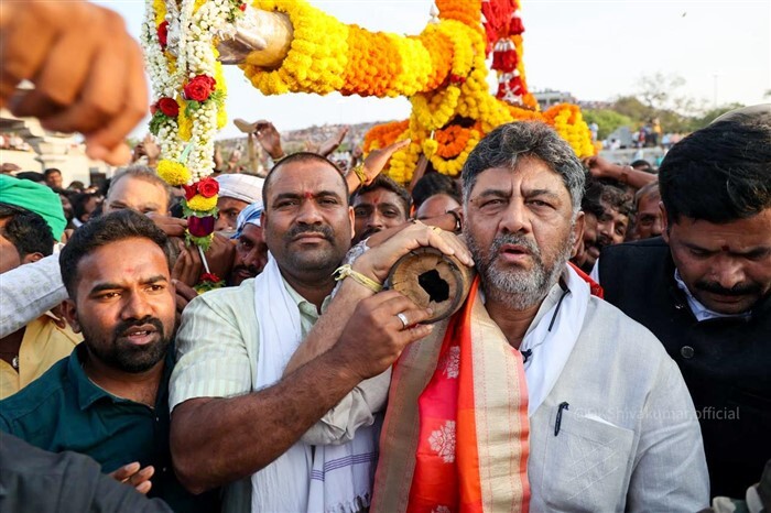 ಕೊಪ್ಪಳ ಶ್ರೀ ಗವಿಸಿದ್ದೇಶ್ವರ ಜಾತ್ರೆಯಲ್ಲಿ ಪಾಲ್ಗೊಂಡ ಡಿಕೆ ಶಿವಕುಮಾರ್ | DK ...