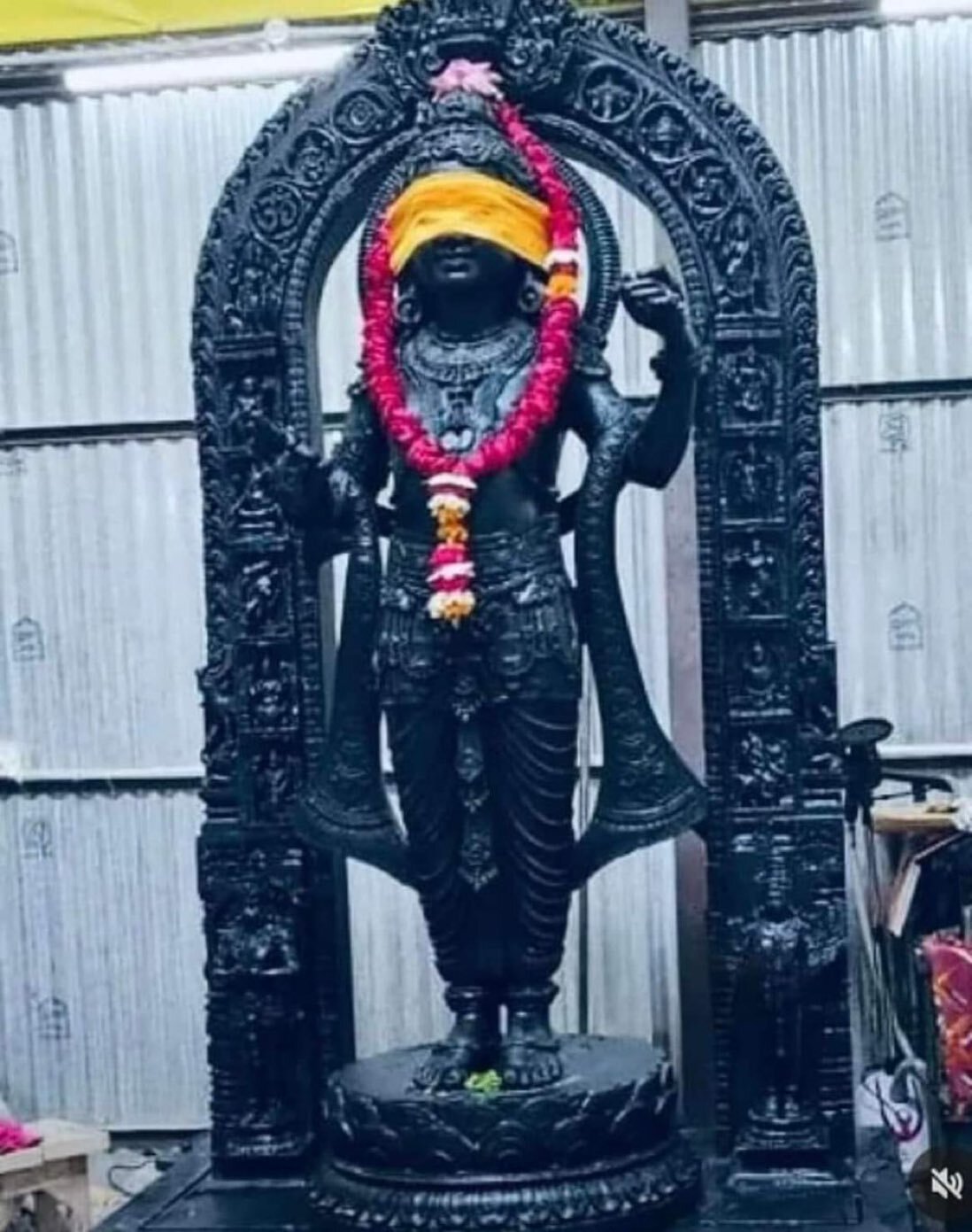 In Pics: First Clear Pictures Of Ram Lalla Idol Inside Ram Mandir ...