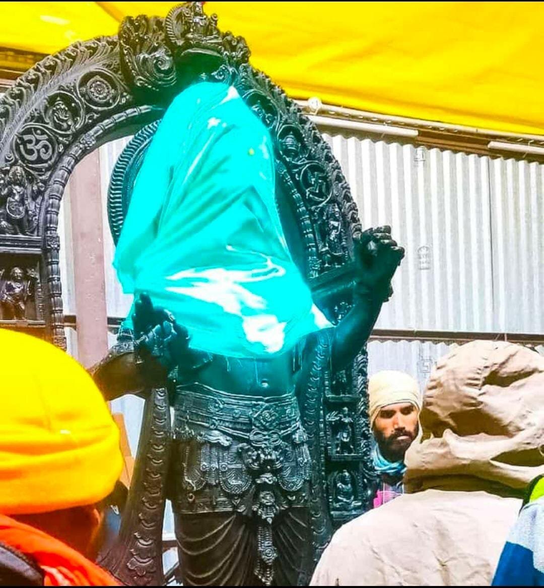 In Pics: First Clear Pictures Of Ram Lalla Idol Inside Ram Mandir ...