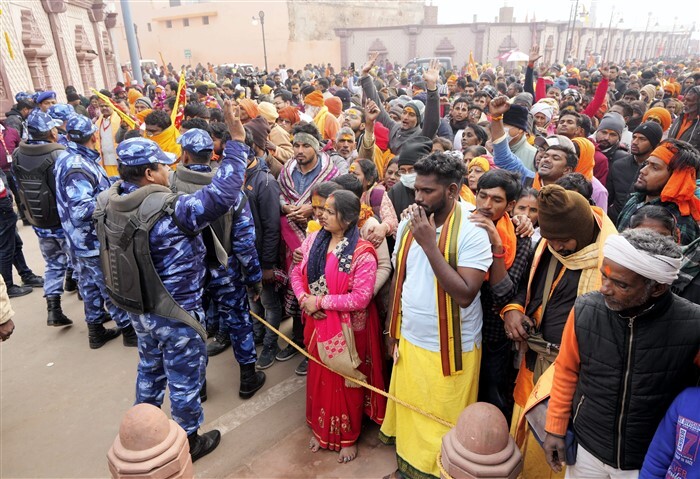 In Pics: Ram Mandir Doors Open to Public, Devotees Flock To See Ram Lalla - Oneindia