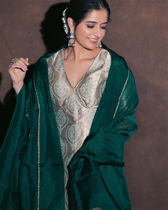 Ashika Ranganath: ತೆಲುಗಿನಲ್ಲಿ ಹವಾ ಎಬ್ಬಿಸುತ್ತಿರುವ ಕನ್ನಡದ 'ಚುಟು ಚುಟು ...