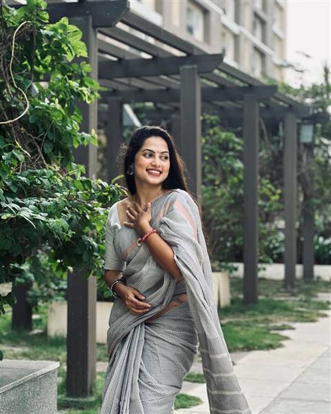 PHOTOS: தாய்லாந்தில் ஜாலி பண்ணும் எதிர்நீச்சல் சீரியல் நடிகை.. மாடர்ன் ...