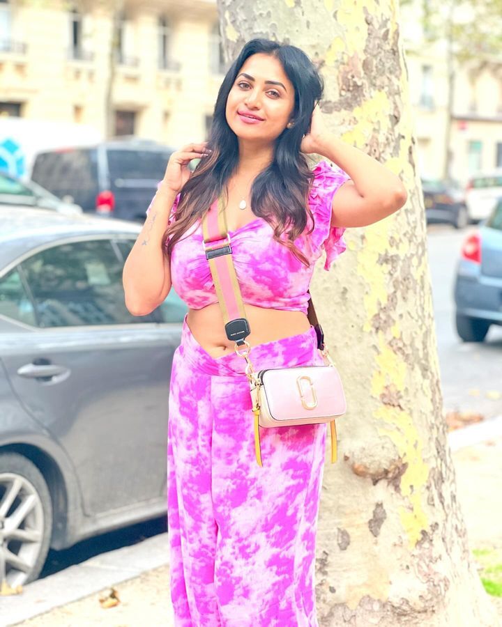 PHOTOS: பொங்கல் பண்டிகையை முன்னிட்டு.. ரசிகர்களுக்கு ஹேப்பி நியூஸ் ...