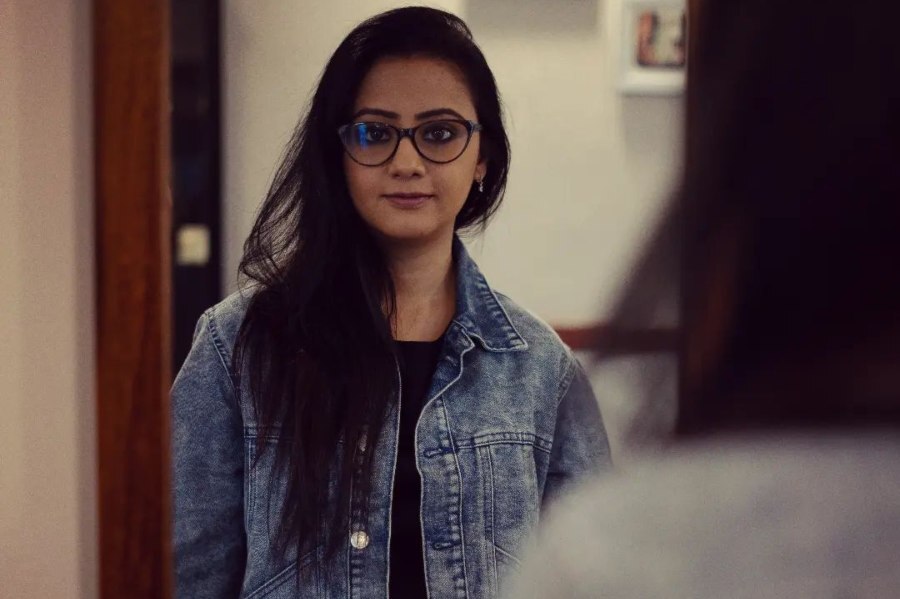 এবার নজরকাড়া লুকে সোশ্যাল মিডিয়ায় ধরা দিলেন সুদীপ্তা, ভাইরাল ছবি | Televison Actress Sudipta ...