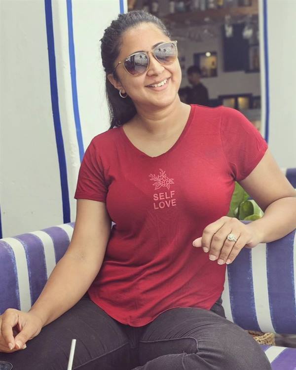 PHOTOS: வெகேஷனை வேற லெவலுக்கு என்ஜாய் பண்ணும் 'எதிர்நீச்சல்' ஈஸ்வரி ...